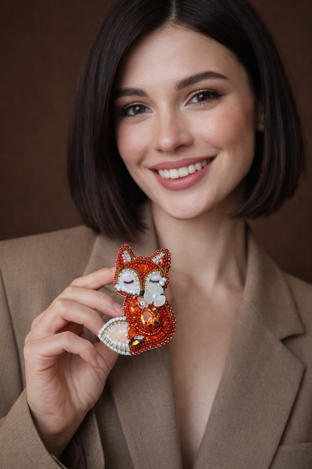 Брошь, стекло, бисер, стразы, кристалл