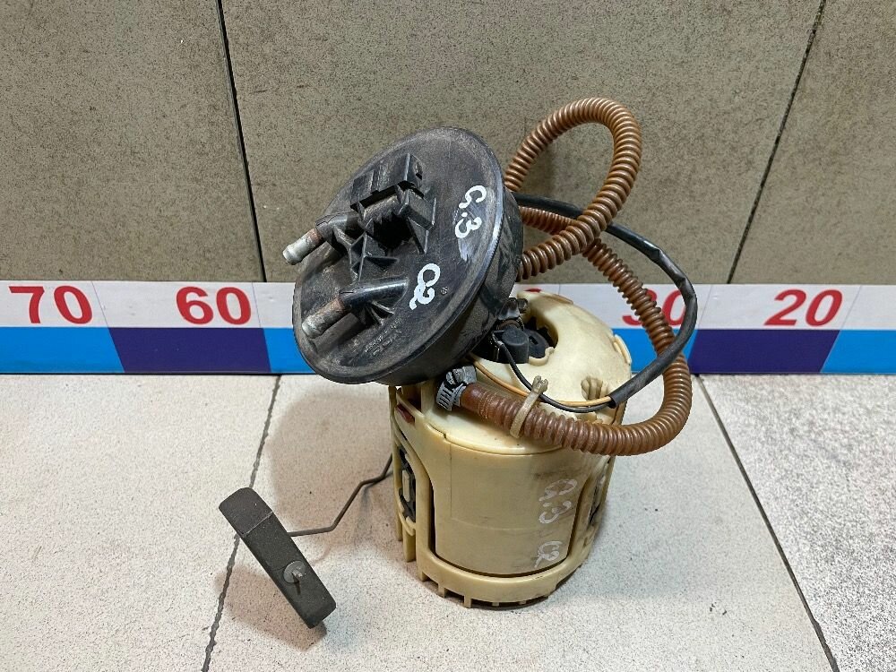 Насос топливный VW Golf III