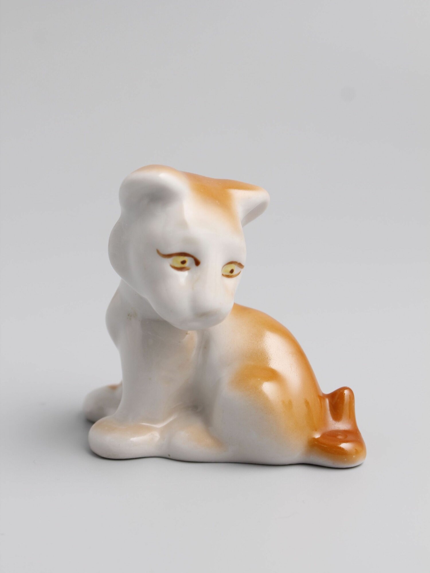 Антикварная статуэтка "Маленький львенок", фарфор, Полонский завод, 1970-е г.