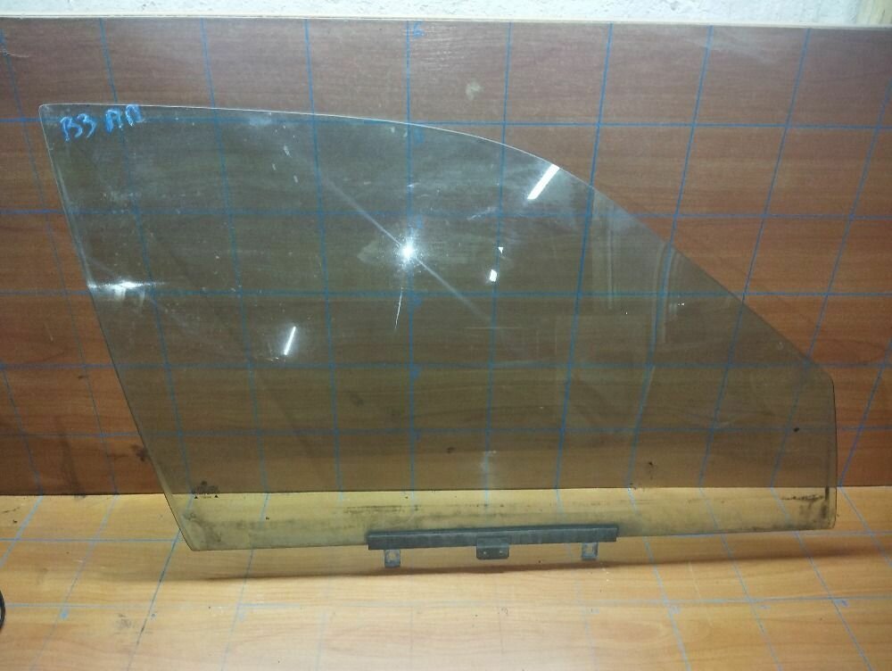 Стекло переднее правое Фольксваген Пассат Б3 1,8 Б/У с пробегом