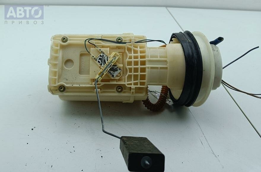 Насос топливный Volkswagen Golf-4