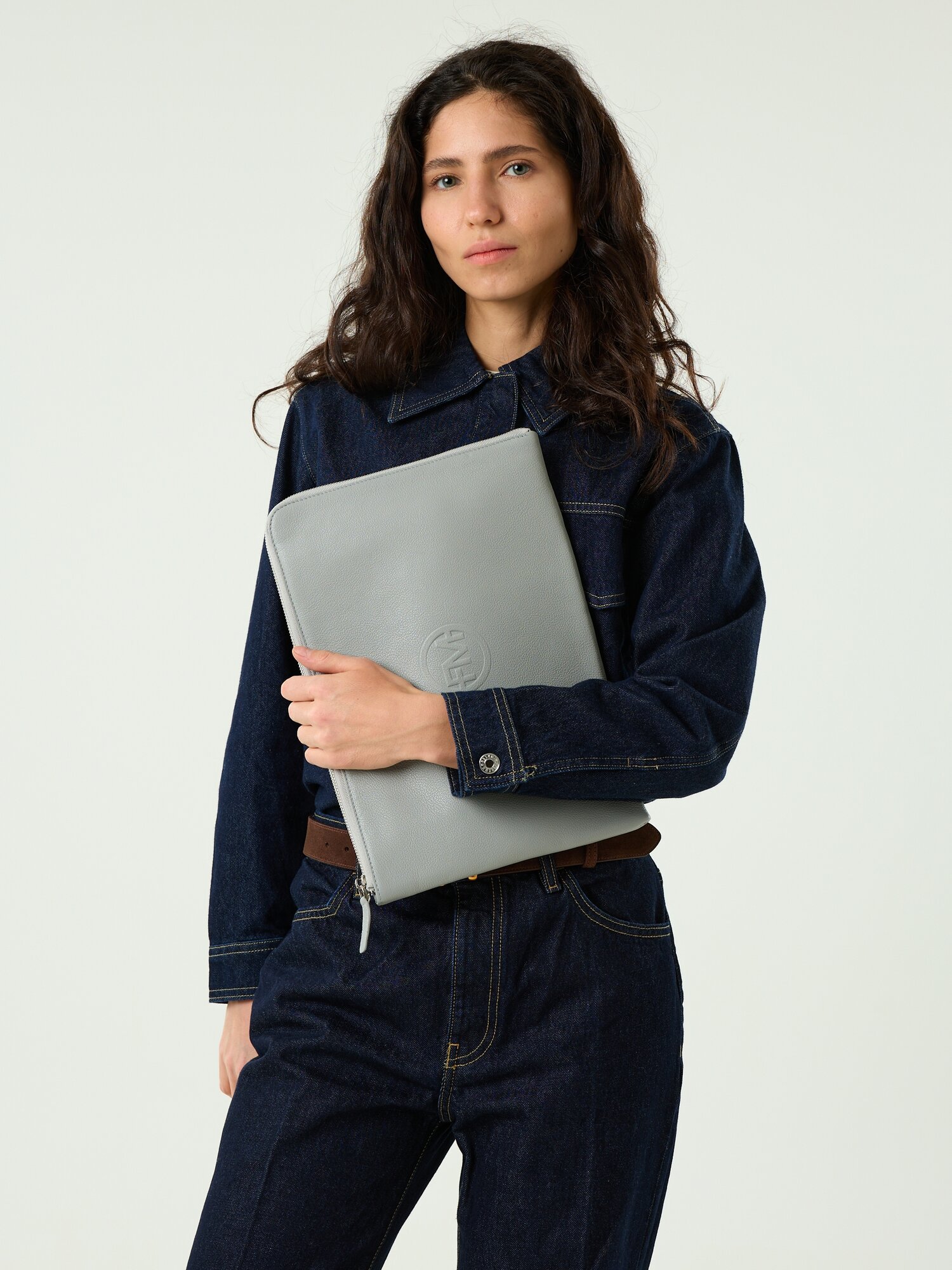 Кожаная папка для документов и ноутбука Verginia от Franchesco Mariscotti