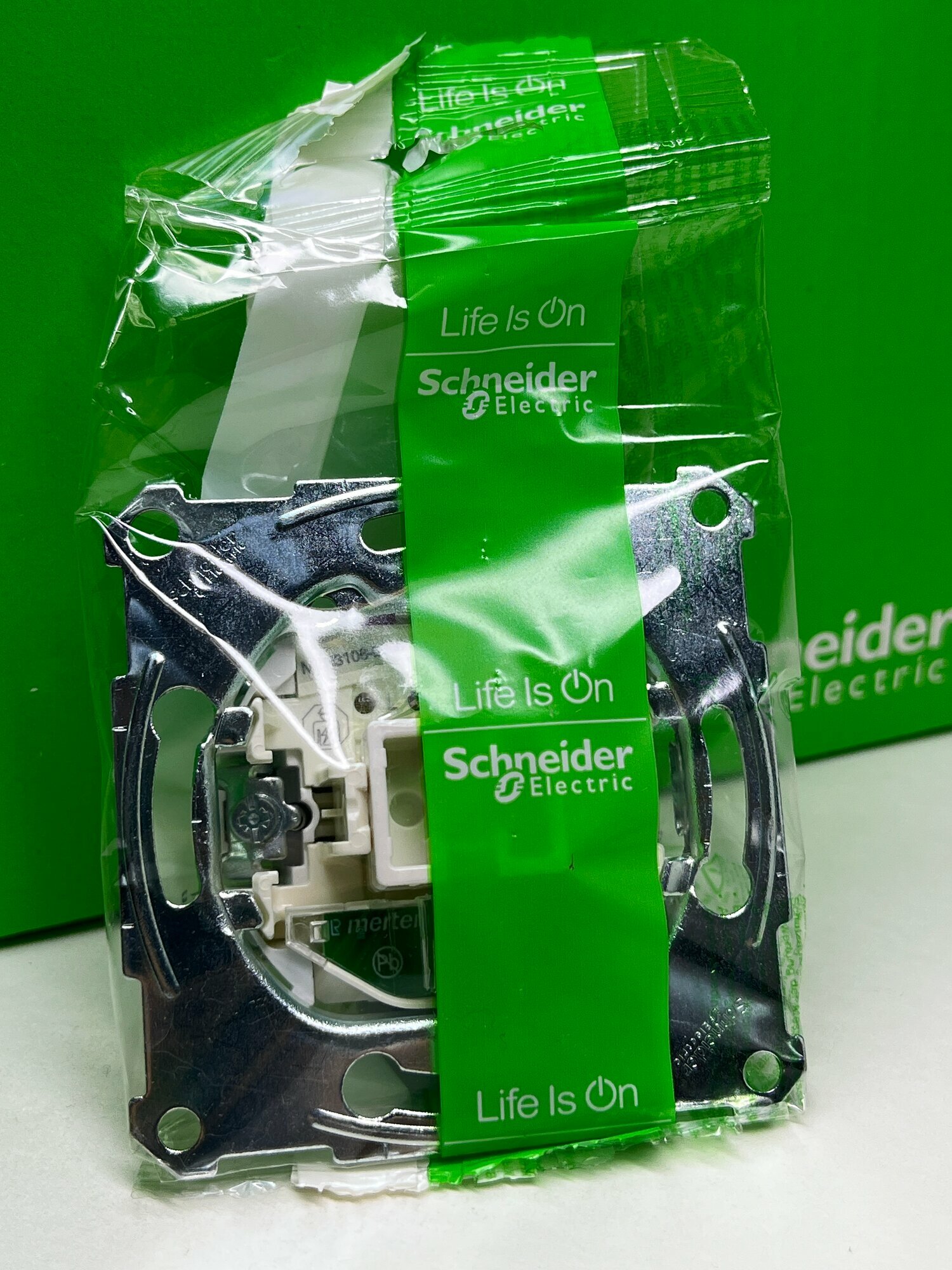 Механизм переключателя (проходной выключатель) Schneider Electric Merten одноклавишного с индикацией, 10 А MTN3106-0000