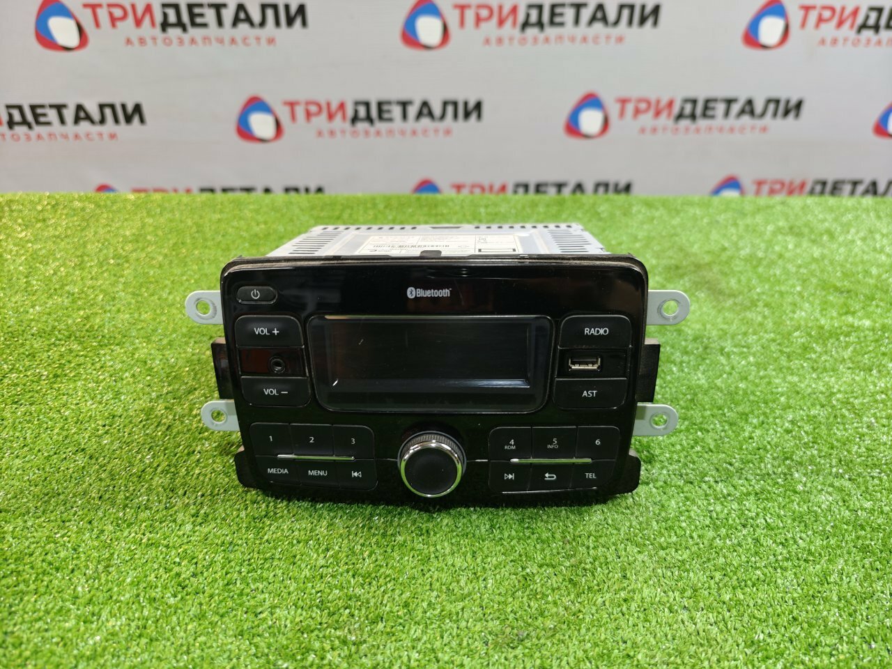 Магнитола Renault Duster 1.6 H4MD430 2017 (б/у)
