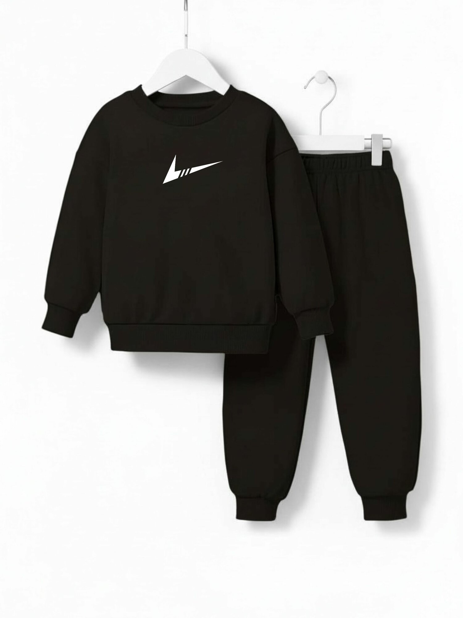 Костюм спортивный