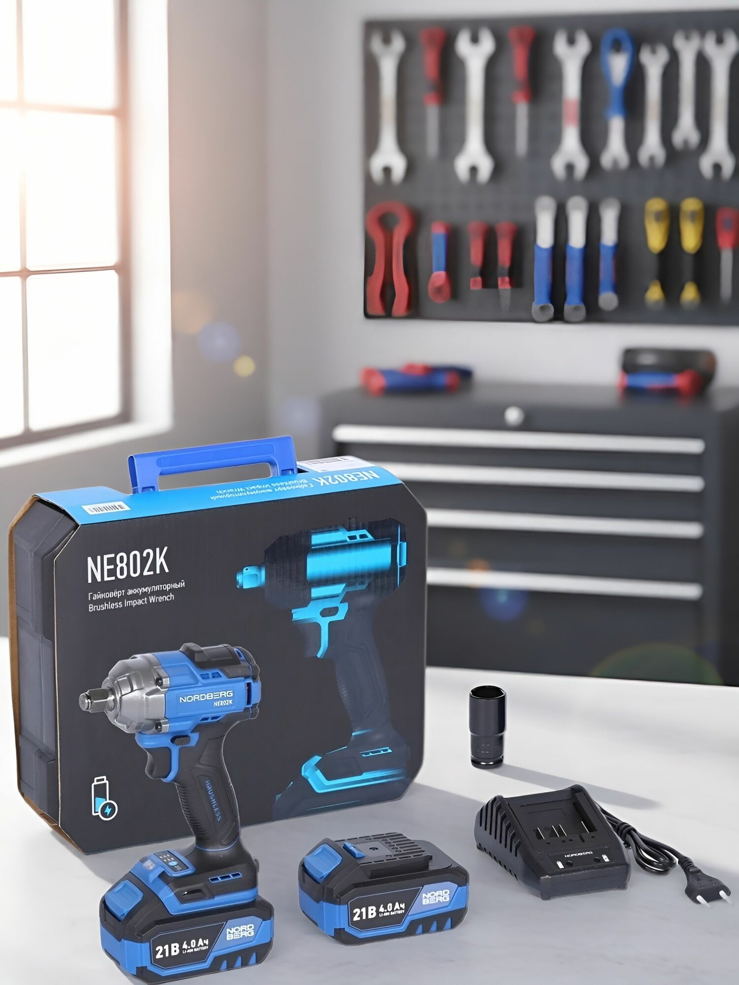 Гайковерт аккумуляторный, 1/2", 21 В, 500 Нм, 2 аккумулятора 4 A и зарядное устройство, в кейсе