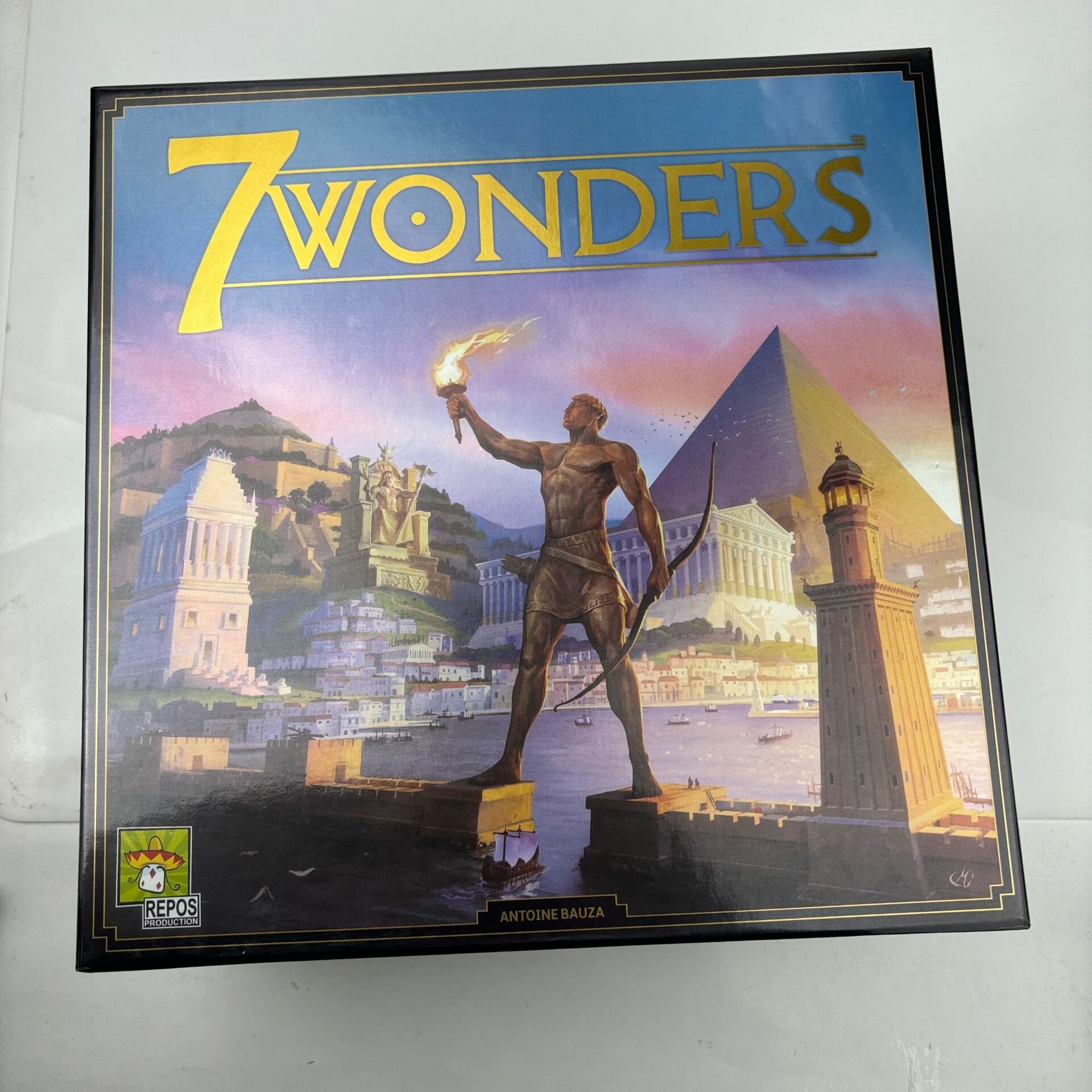 Настольная игра//Стратегическая карточная игра для взрослых и детей от 10 лет