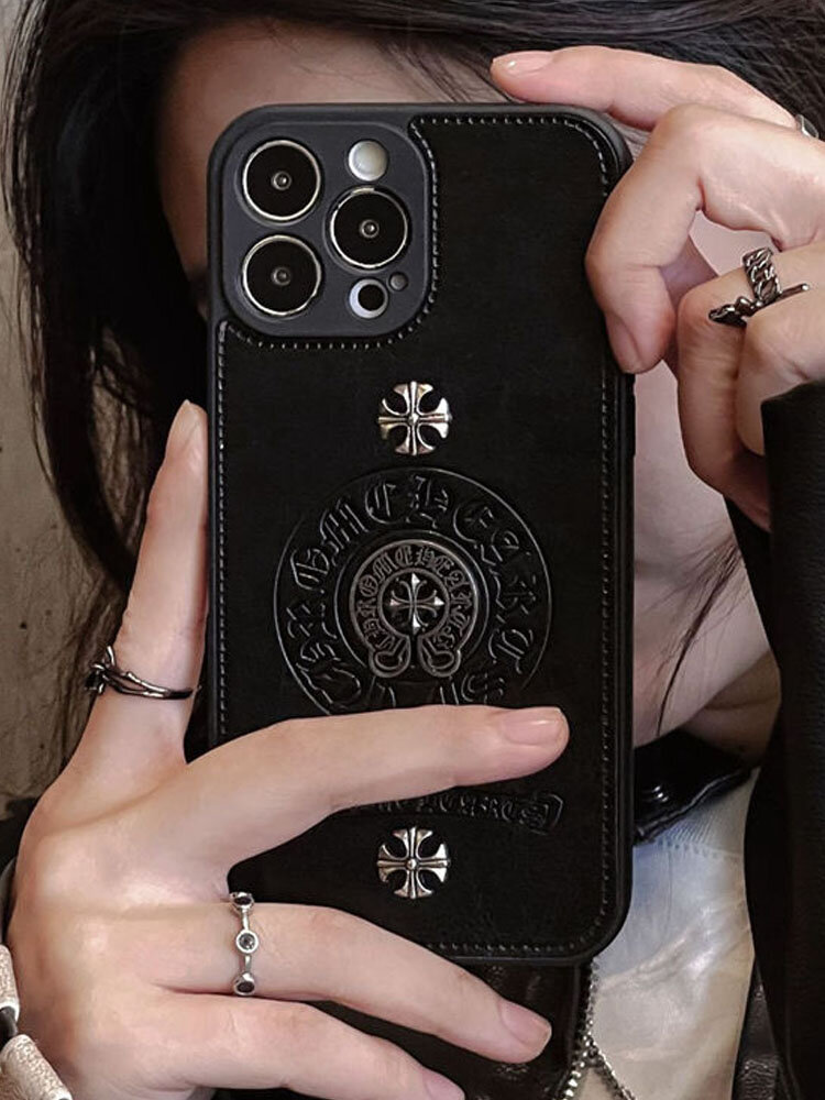 Чехол для iPhone 15 с Скриншоты Chrome Hearts/Крест/Кожаные материалы