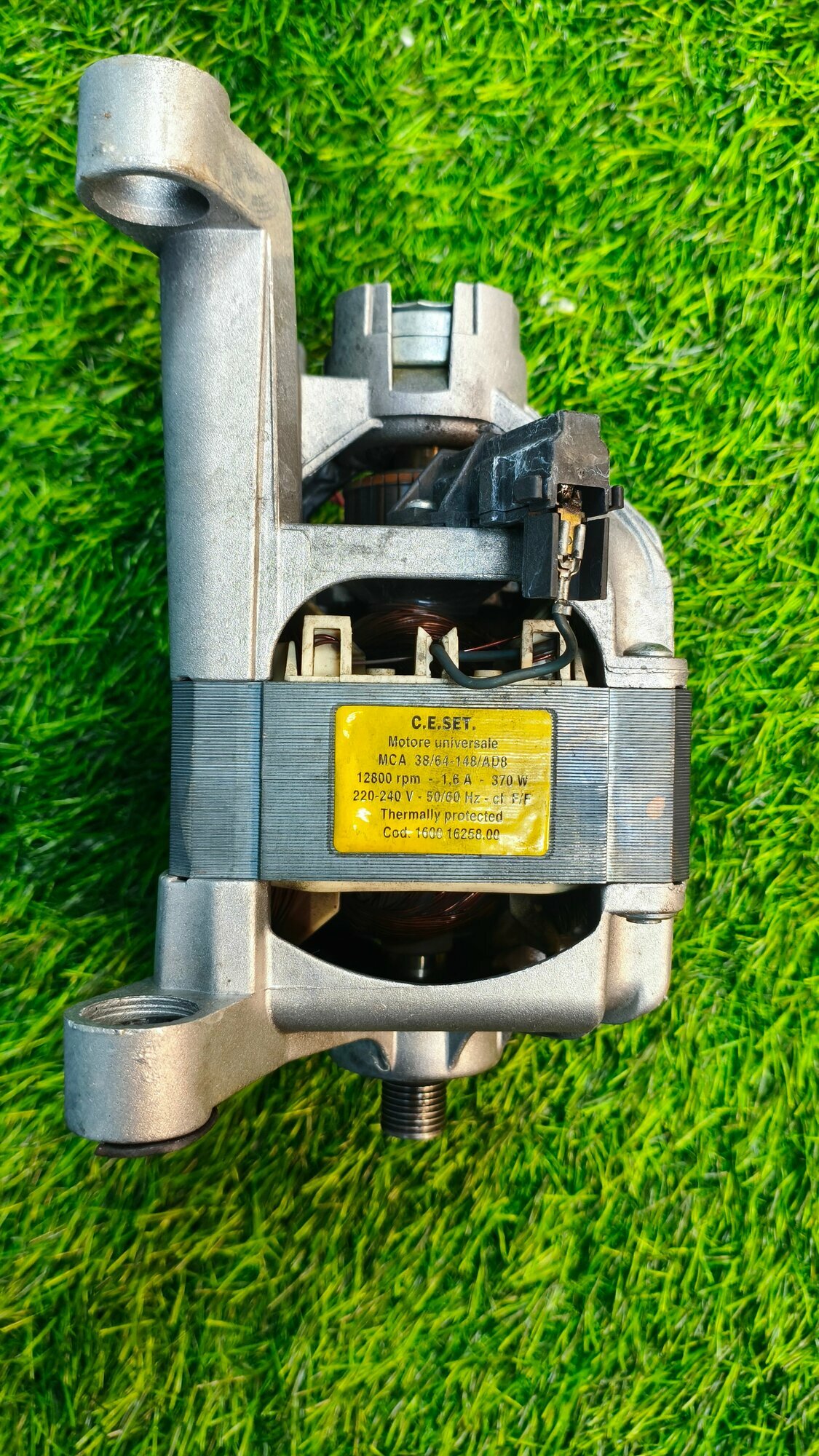 Двигатель для стиральных машин Ariston, Indesit (6 контактов), Ceset MCA 3864-148AD8. Товар уцененный