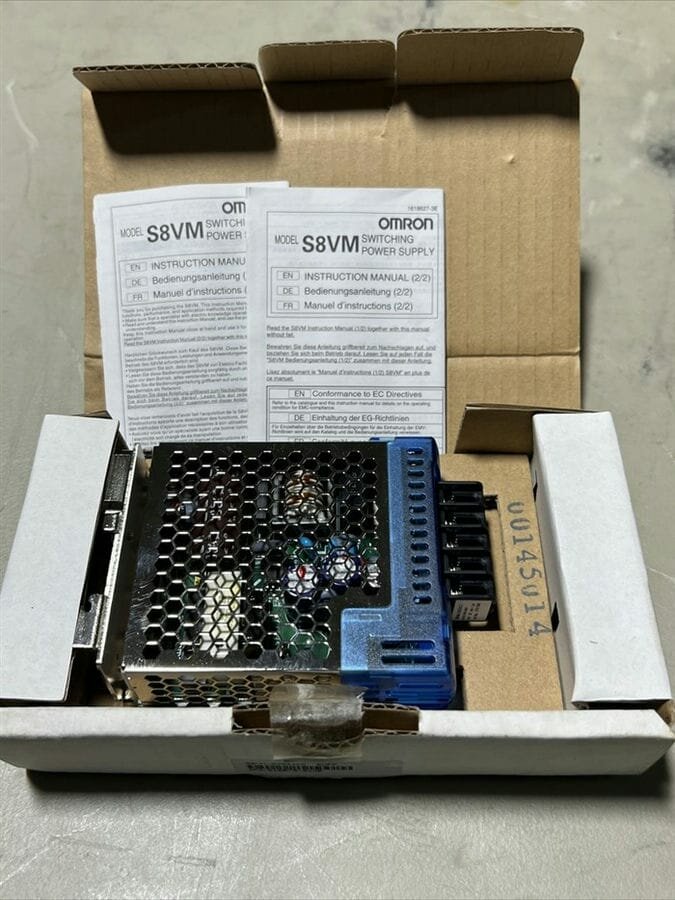 Модуль Omron S8VM-03024CD — фото 1