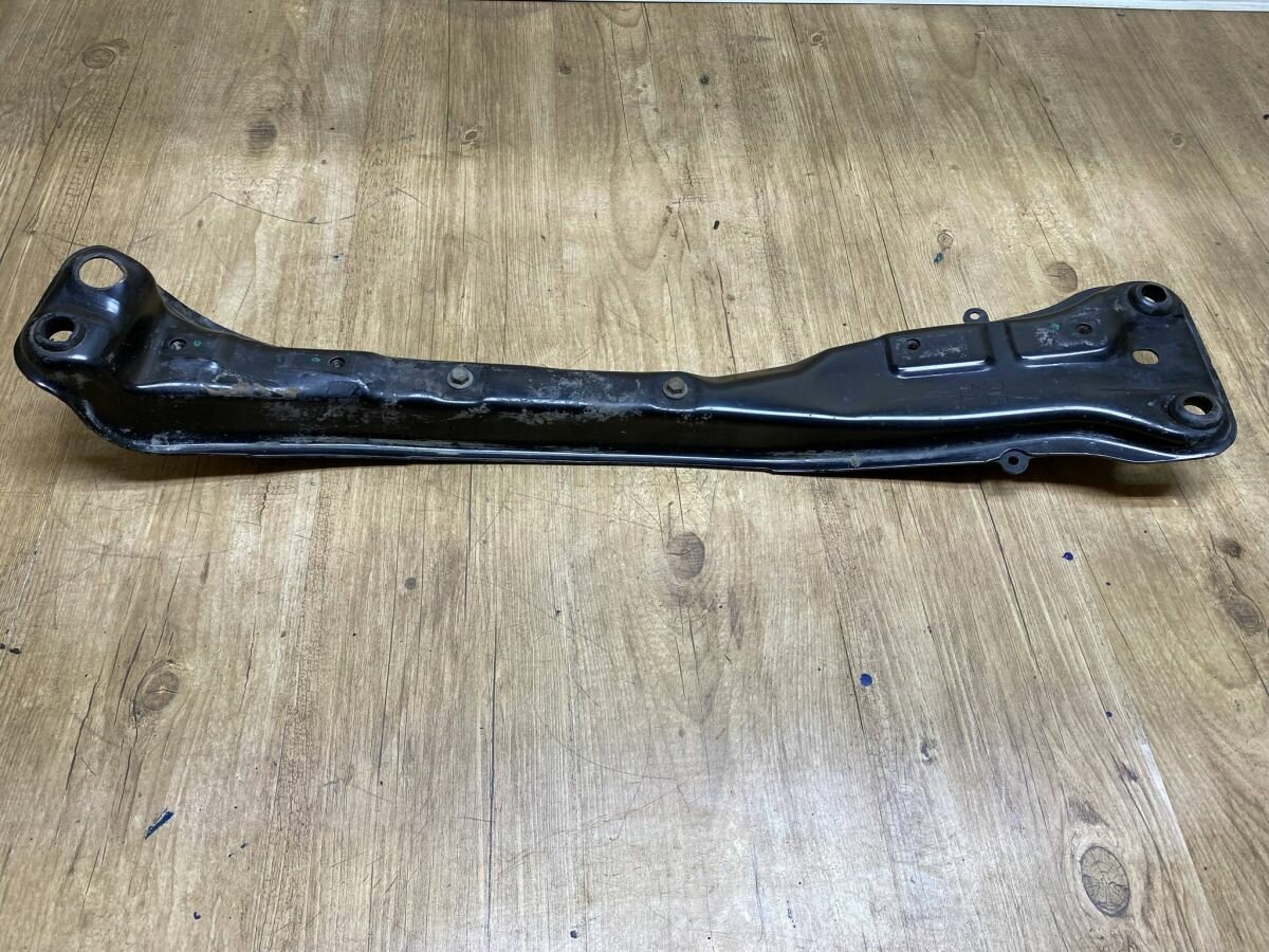 Балка передняя продольная Nissan Almera N16