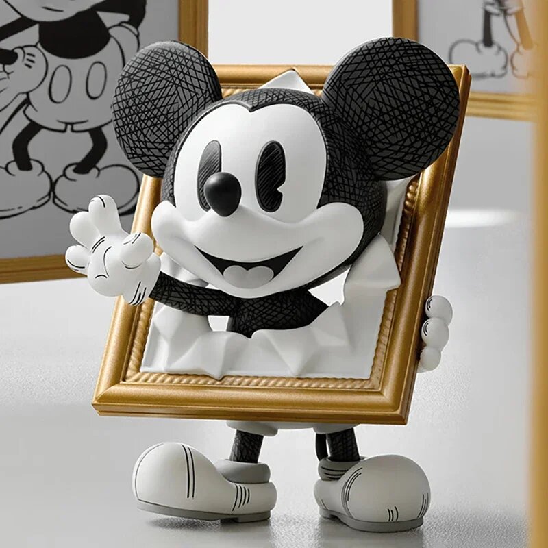 Фигурка POP MART Disney Mickey Painting Mickey