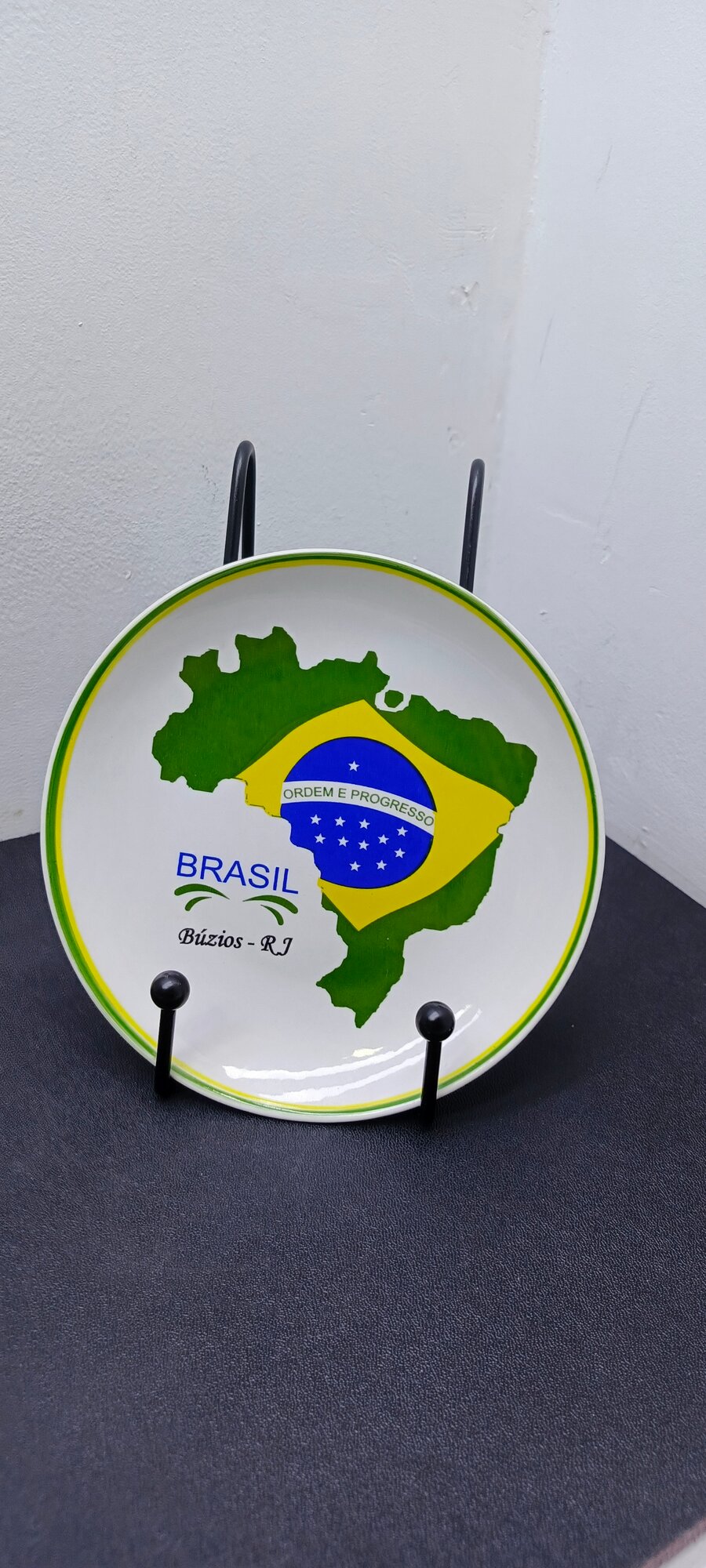 Тарелка декоративная "Brasil", фарфор, настенная, белая, диаметр 15 см