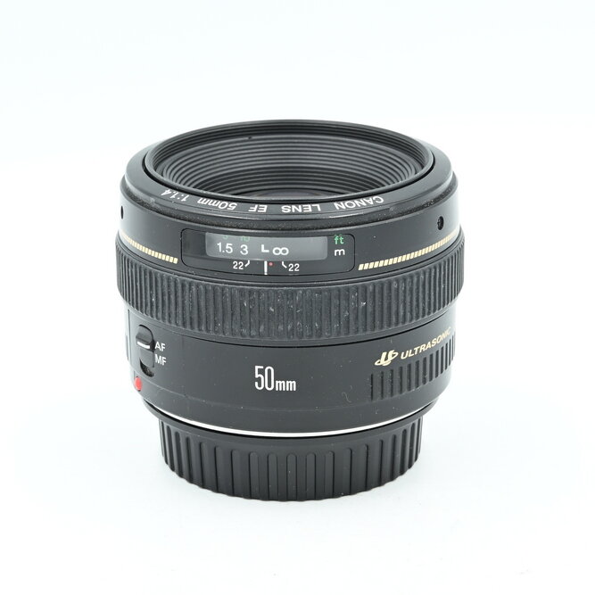 Объектив Canon EF 50mm f/1.4 USM