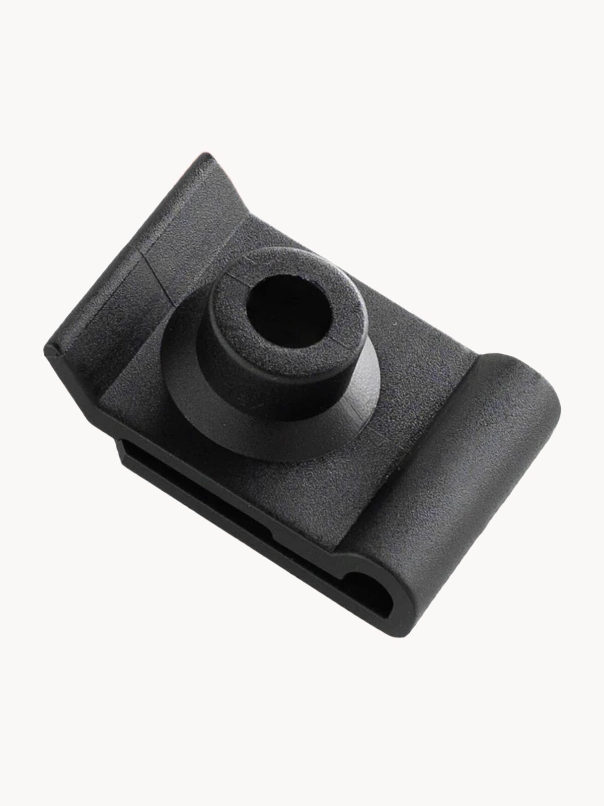 Клипсы пластиковые под саморез