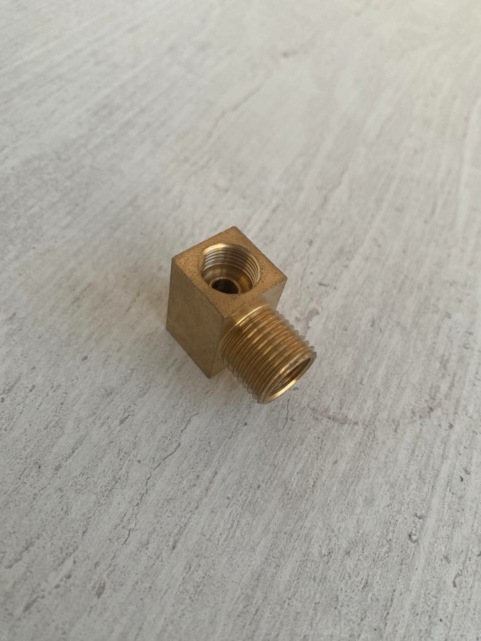 Тройник тормозной задний, передний УАЗ.