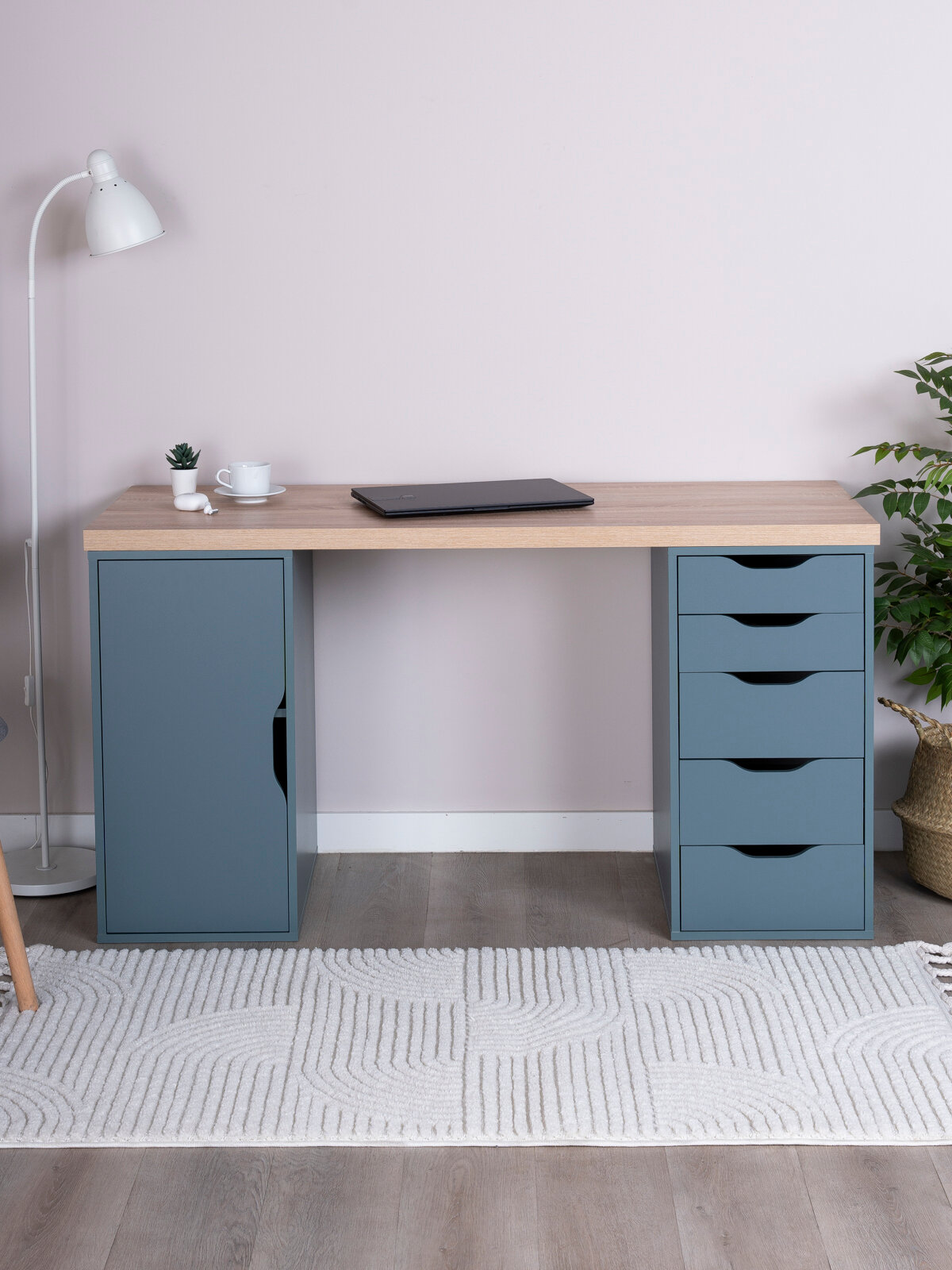 Стол письменный ГУД лакк Ингар с дверцей и 5 ящиками, 140x75x55, серо-бирюзовый/черный, столешница дуб беленый