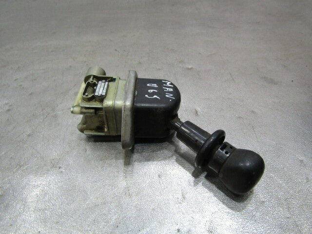 Кран ручного тормоза WABCO, MAN TGA, TGS, TGX