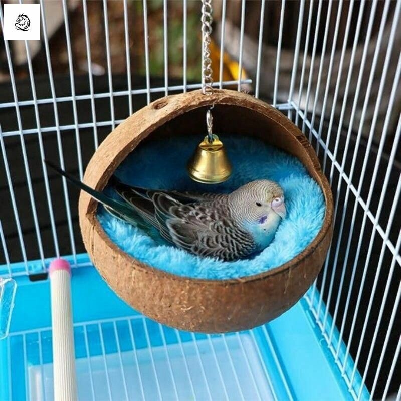 Домик для птиц из натуральной кокосовой скорлупы с подвесным кольцом и мягким ковриком