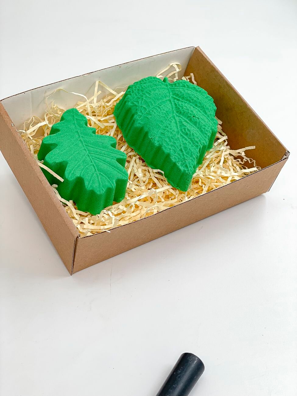 Набор пластиковых форм для мыла и шоколада Листочки