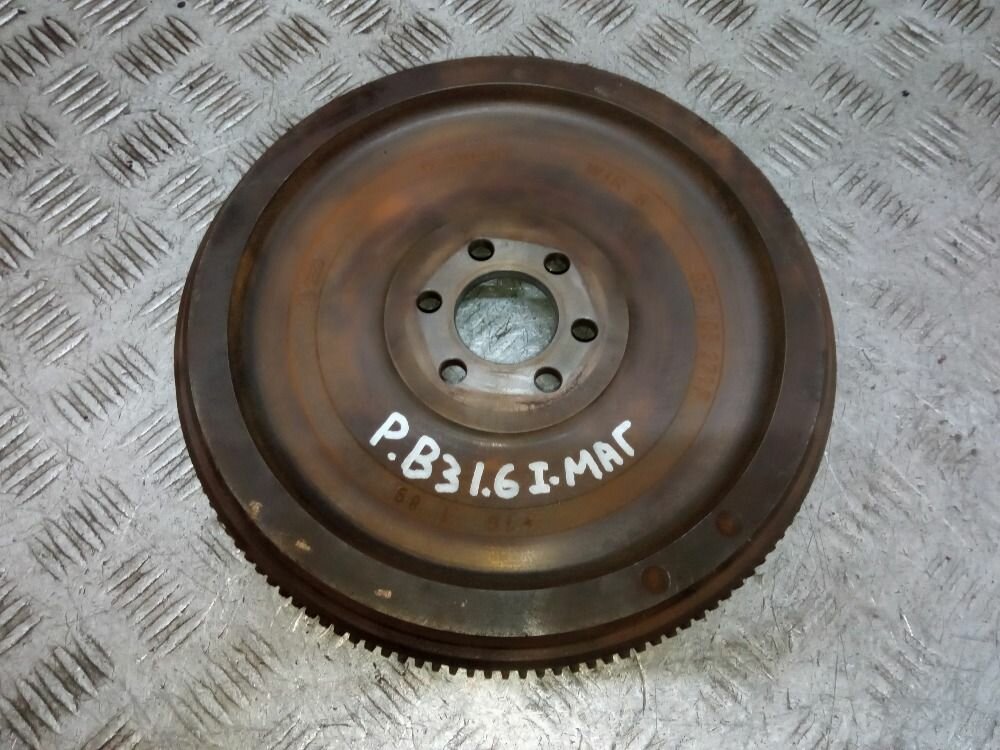 Маховик Volkswagen Passat B3 1988-1993 037105271F