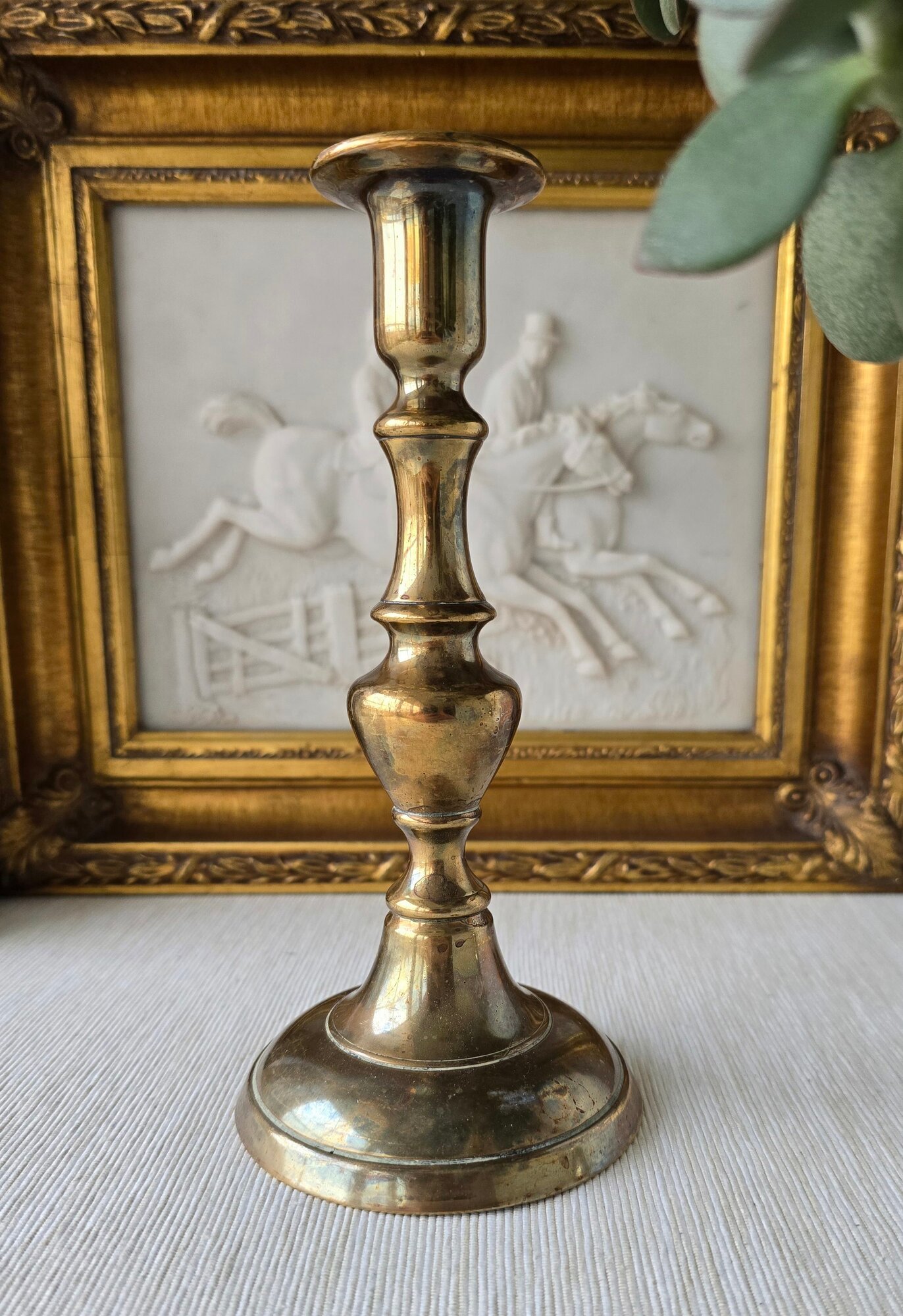 Старинный подсвечник