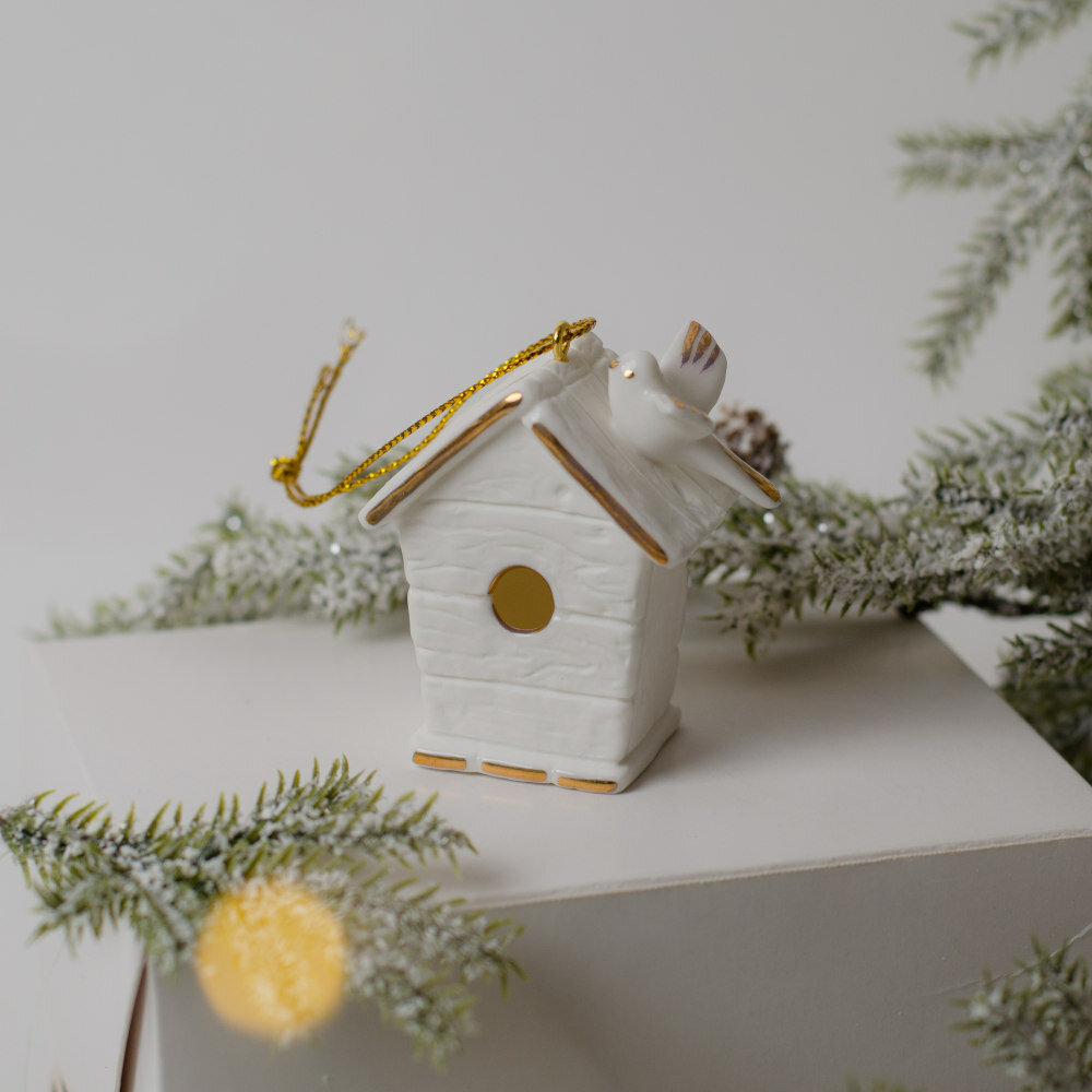 Елочная игрушка "Скворечник с птичкой" Ярославская керамическая мануфактура, фарфор, ручная роспись