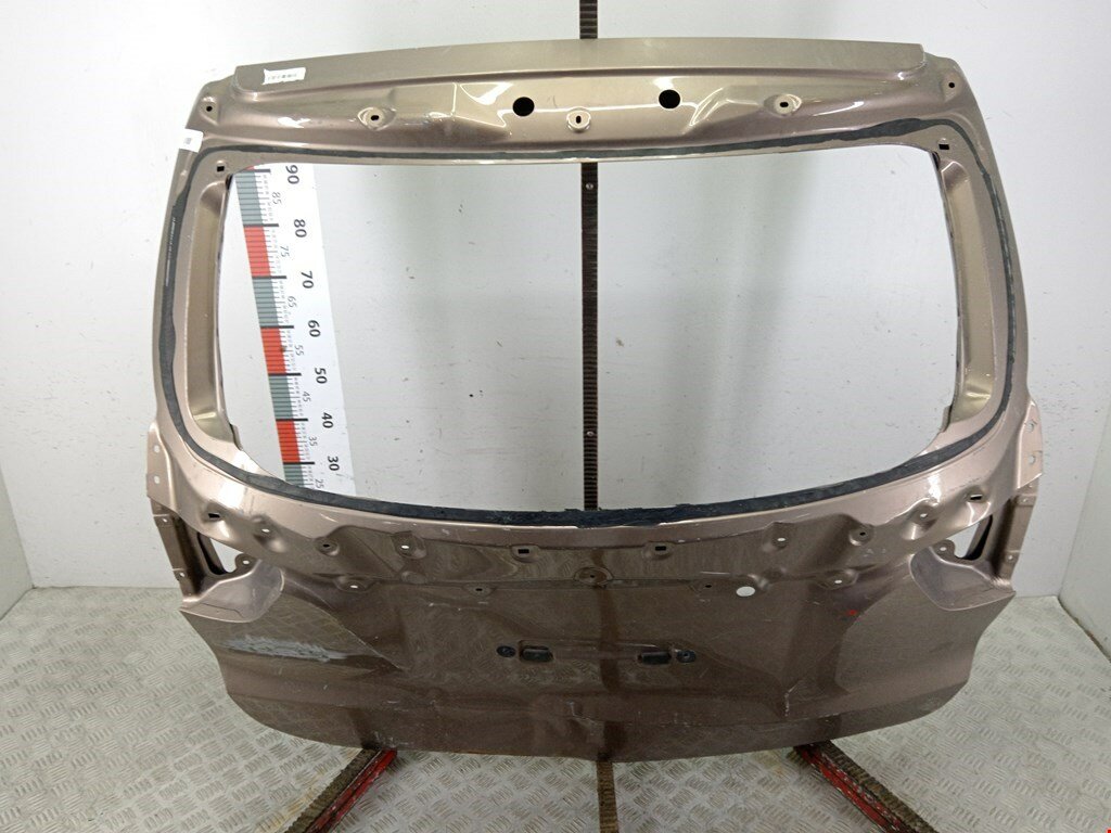 Крышка багажника (дверь багажника) Hyundai ix35 737002Y000 арт. 2264221