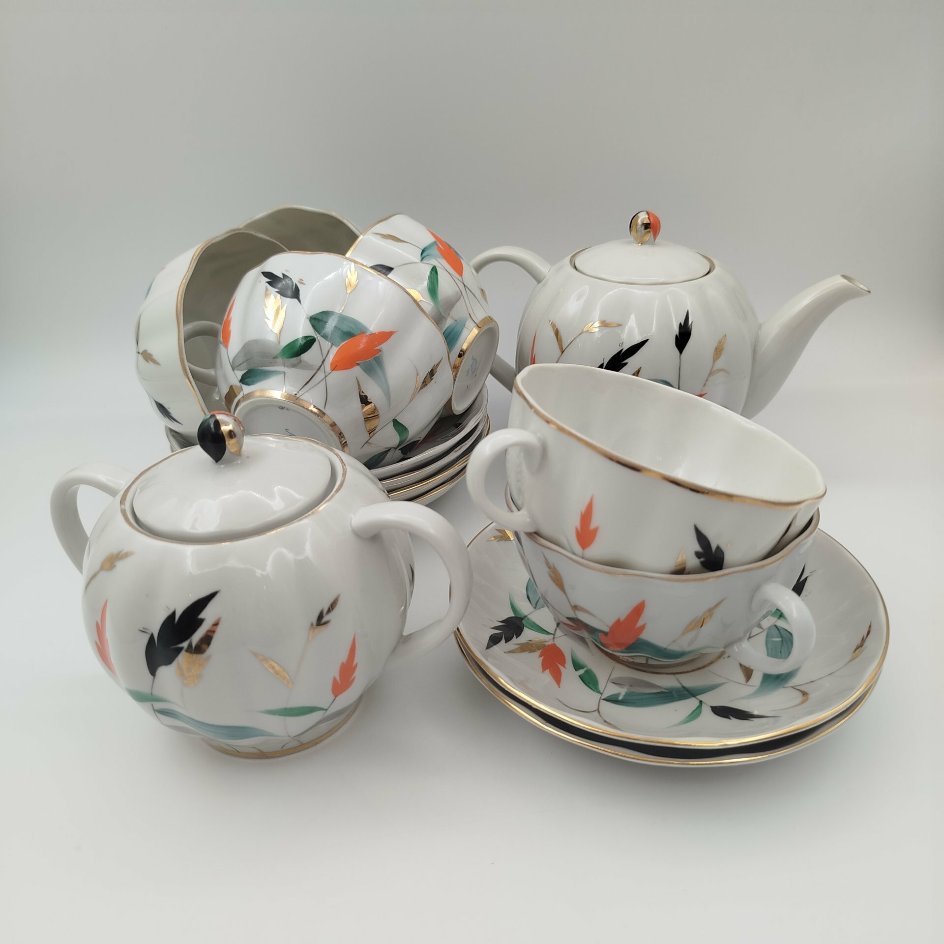 Сервиз чайный "На лугу" на 6 персон (14 предметов)