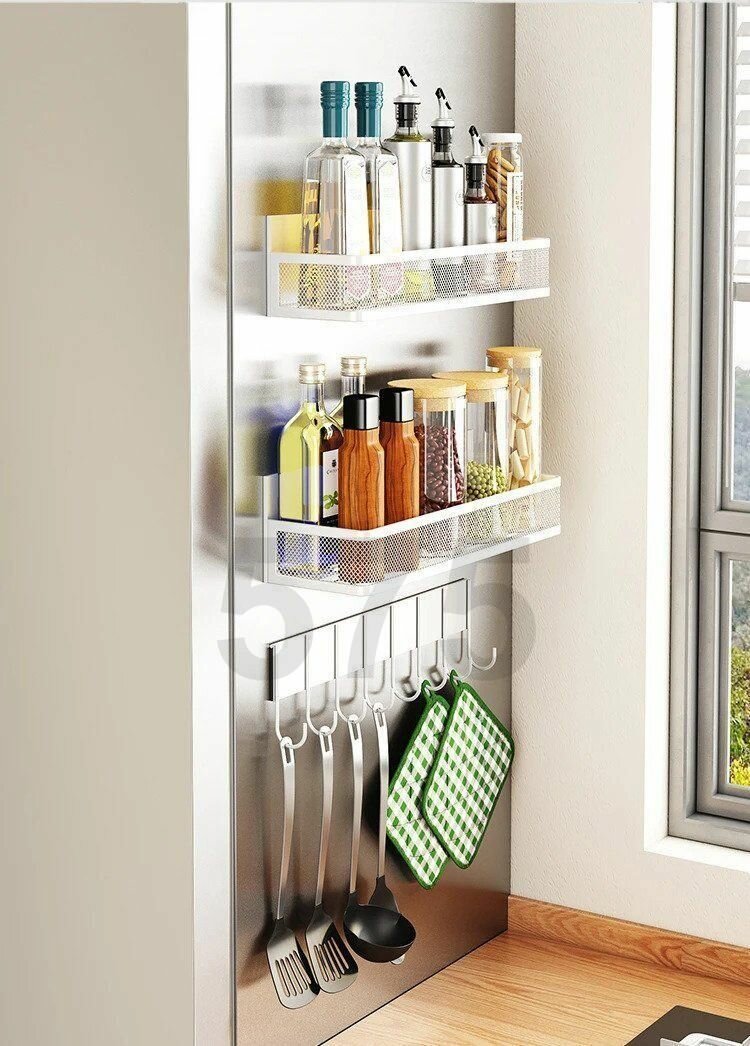 Магнитная полка на кухню/для специй/на холодильник/с крючками/белая