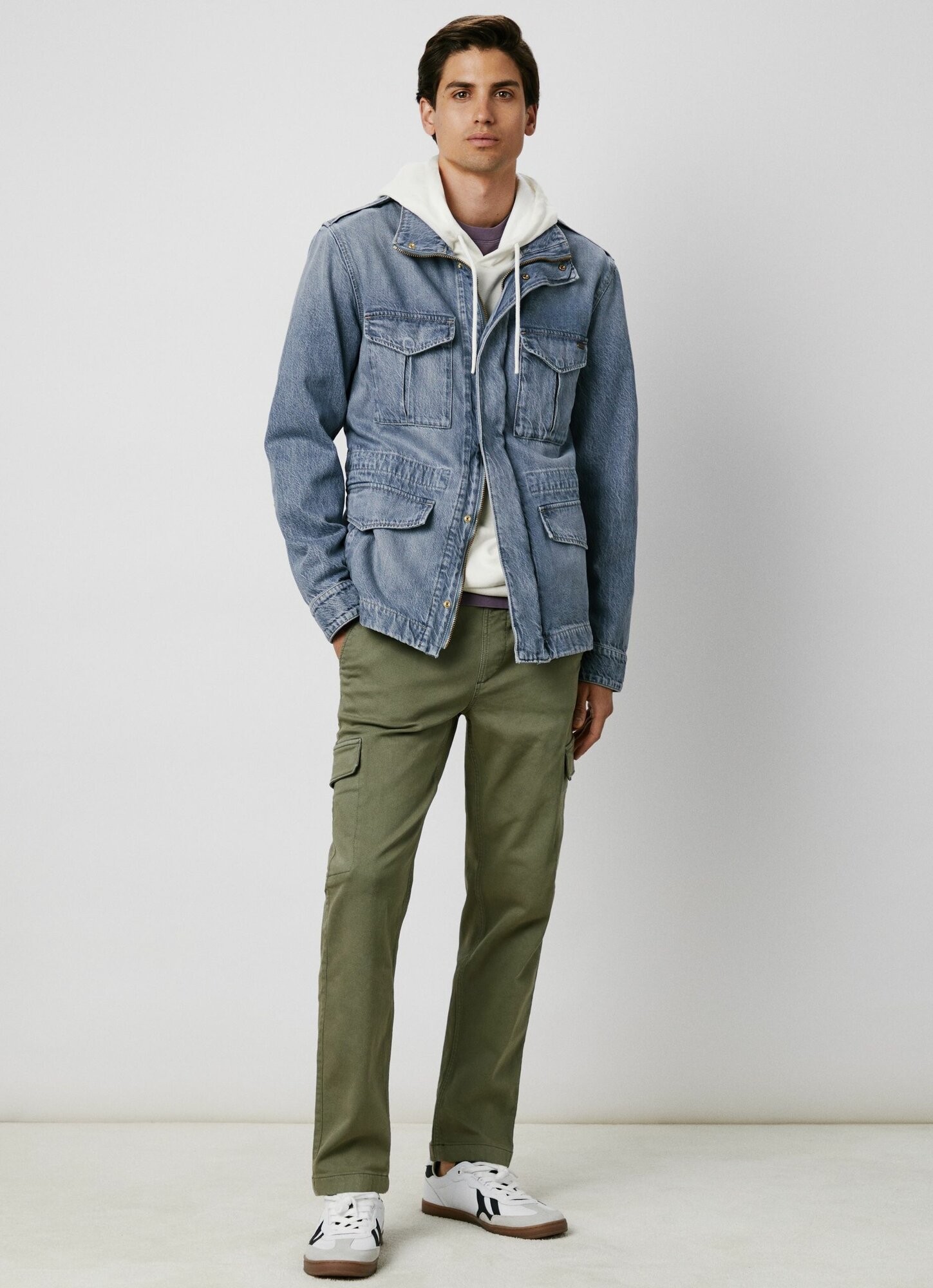 Куртка джинсовая