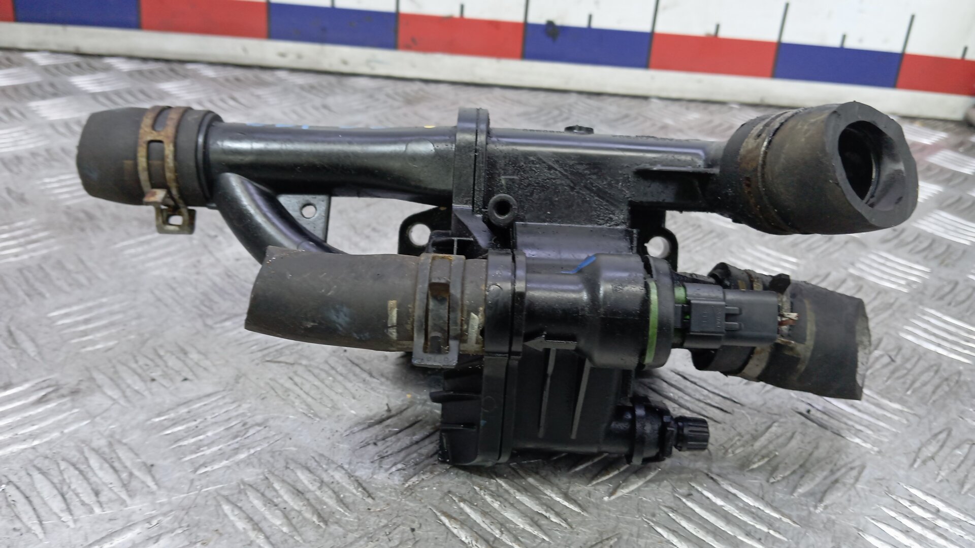 Корпус термостата дизельный PEUGEOT 308 1, Номер 9660660380