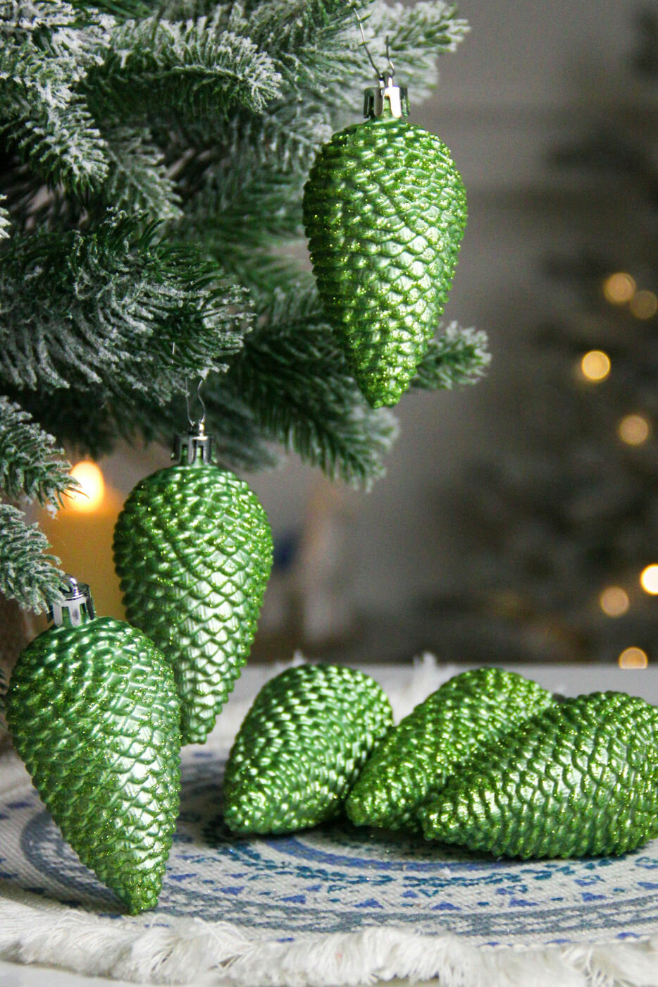 Набор украшений шишки еловые, цвет - зеленый луговой, пластик, 8 см, 6 шт, Kaemingk 028575