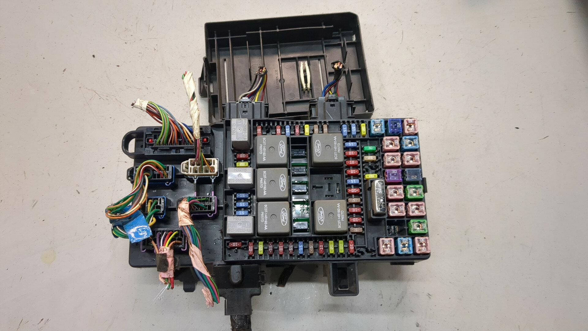 Блок предохранителей Ford F-150 Б/У