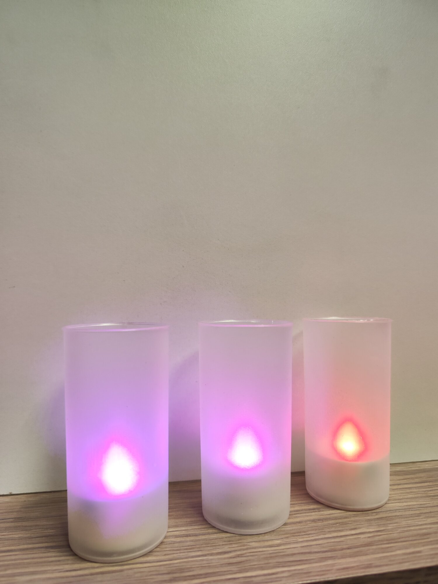 Электронная свеча в стаканчике LED Candle, в стаканчике, батарейки в комплекте, набор 3 шт