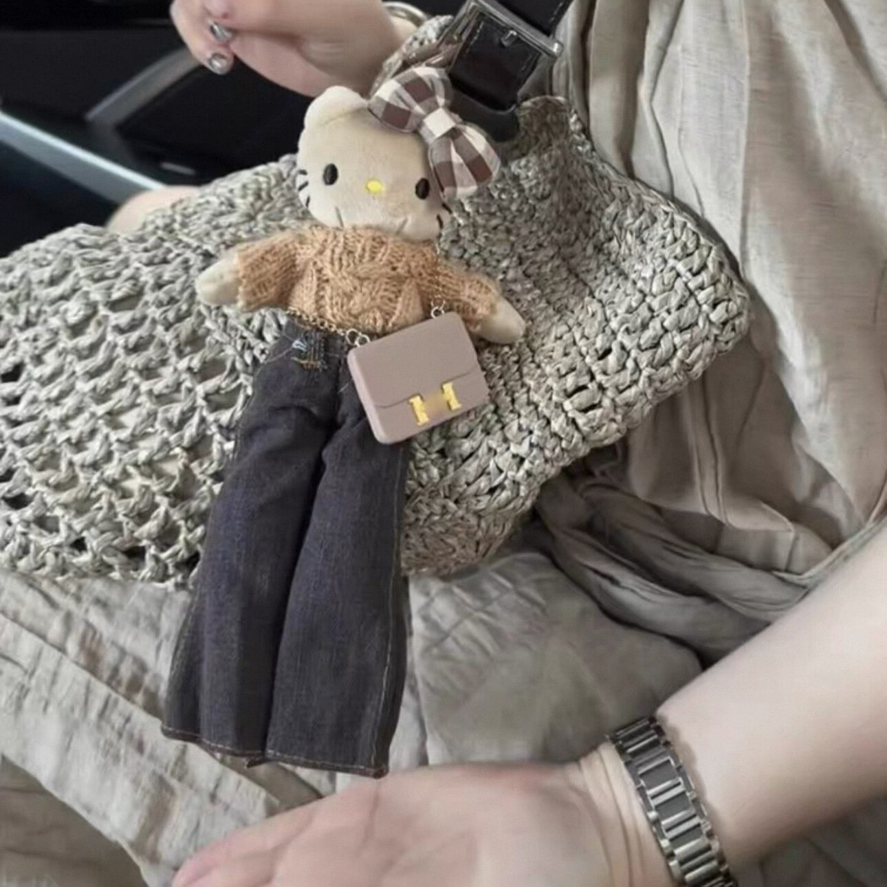 2026 Новейший осенне-зимний брелок для ключей с милым длинноногим котенком, плюшевый кулон, одежда для кукол, стиль Ins, плюшевый брелок