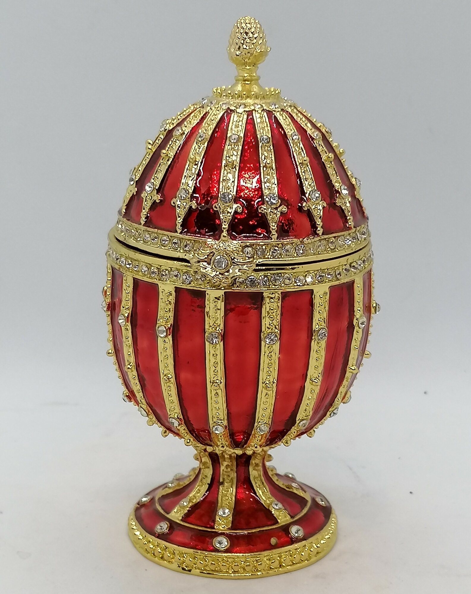 Яйцо Фаберже музыкальное, для торжеств, крупное, полосатое , красное. арт. 3123К1