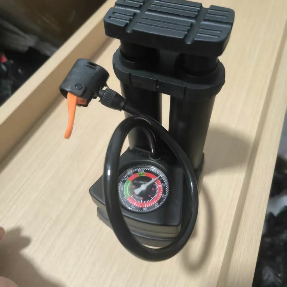 Насос ножной для велосипеда, компактный качок с манометром, напольный, черный цвет, 1 шт