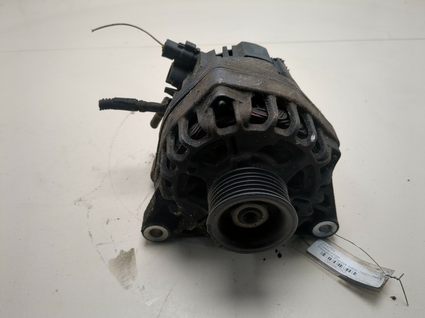 Генератор Peugeot Expert Б/У