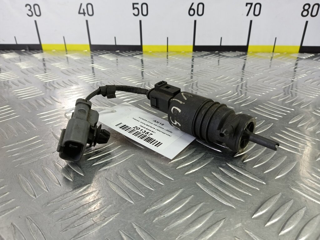 Насос омывателя (Моторчик) Б/У для HONDA Civic VIII (2005—2009) 76806-SMG-E01