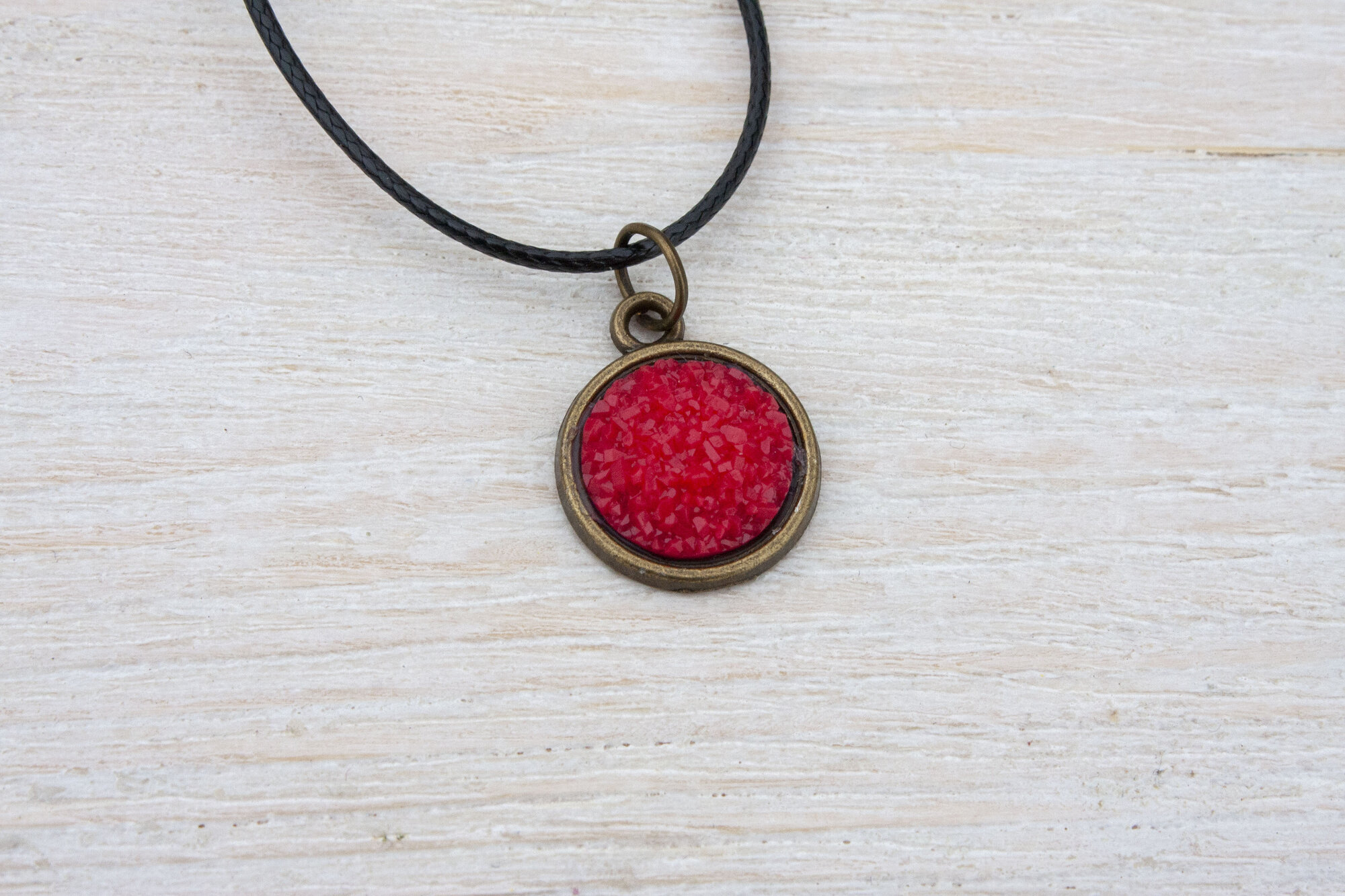 Кулон подвеска круглая, акриловая "Осколки" 12 мм, красный матовый