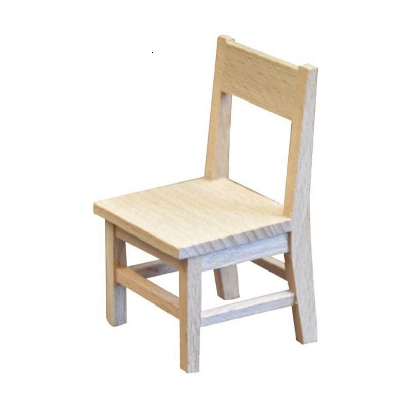Деревянный стул для кукольного домика
