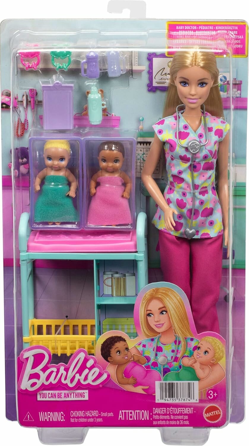 Игровой набор Mattel Barbie педиатр - Набор блондинка в униформе врача, 2 куклы-младенца, смотровой стол и аксессуары - Барби JMK12
