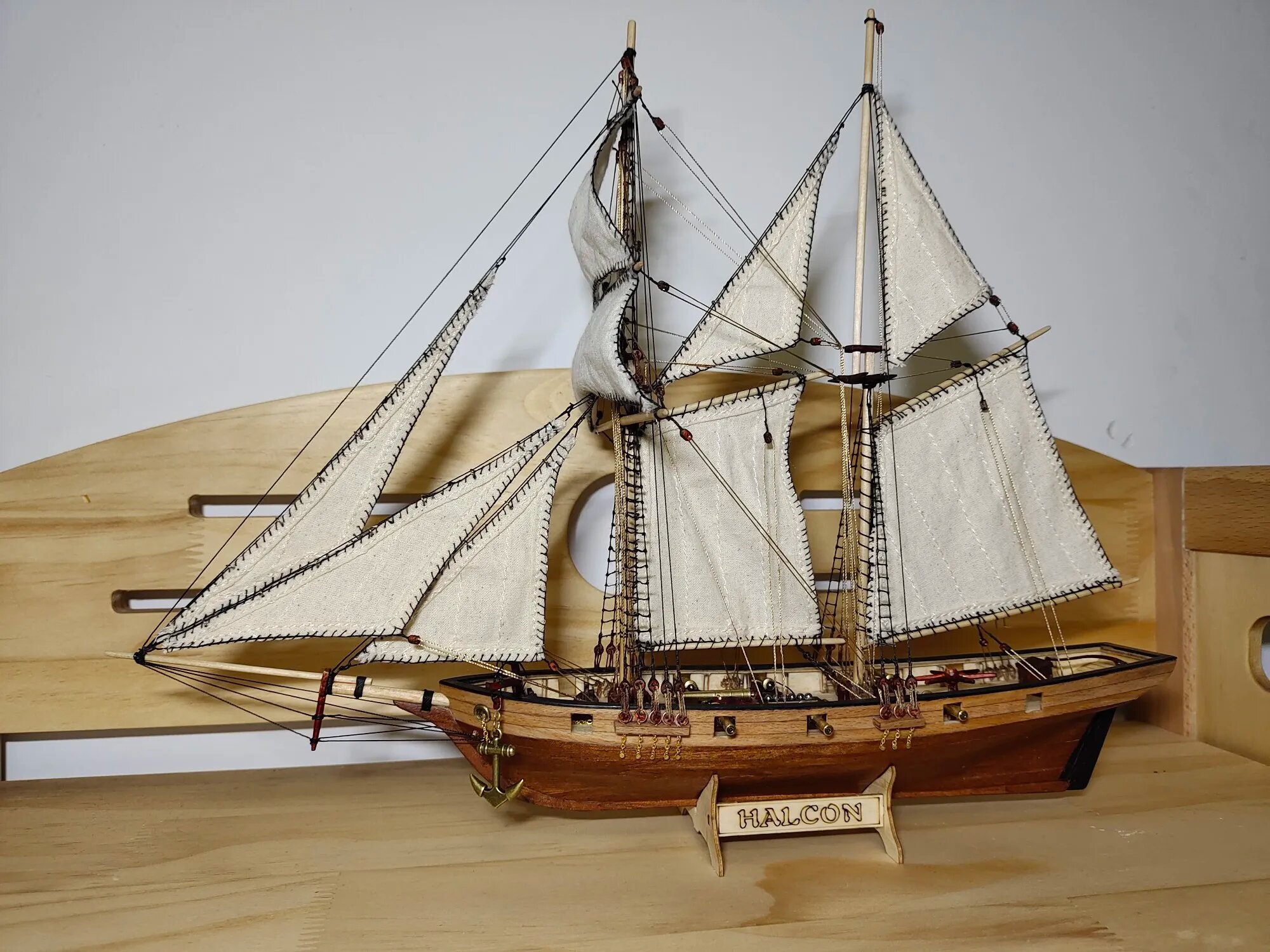 Модель корабля Halcon 1/100 NIDALE