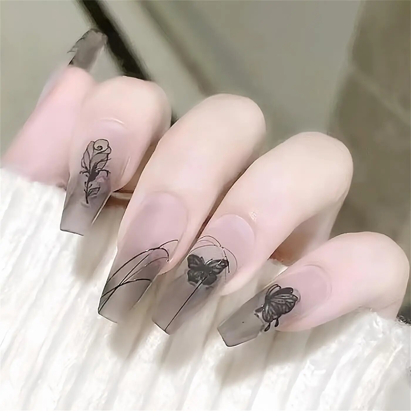 Французские квадратные накладные ногти розового градиента 24 шт SKY BLUE