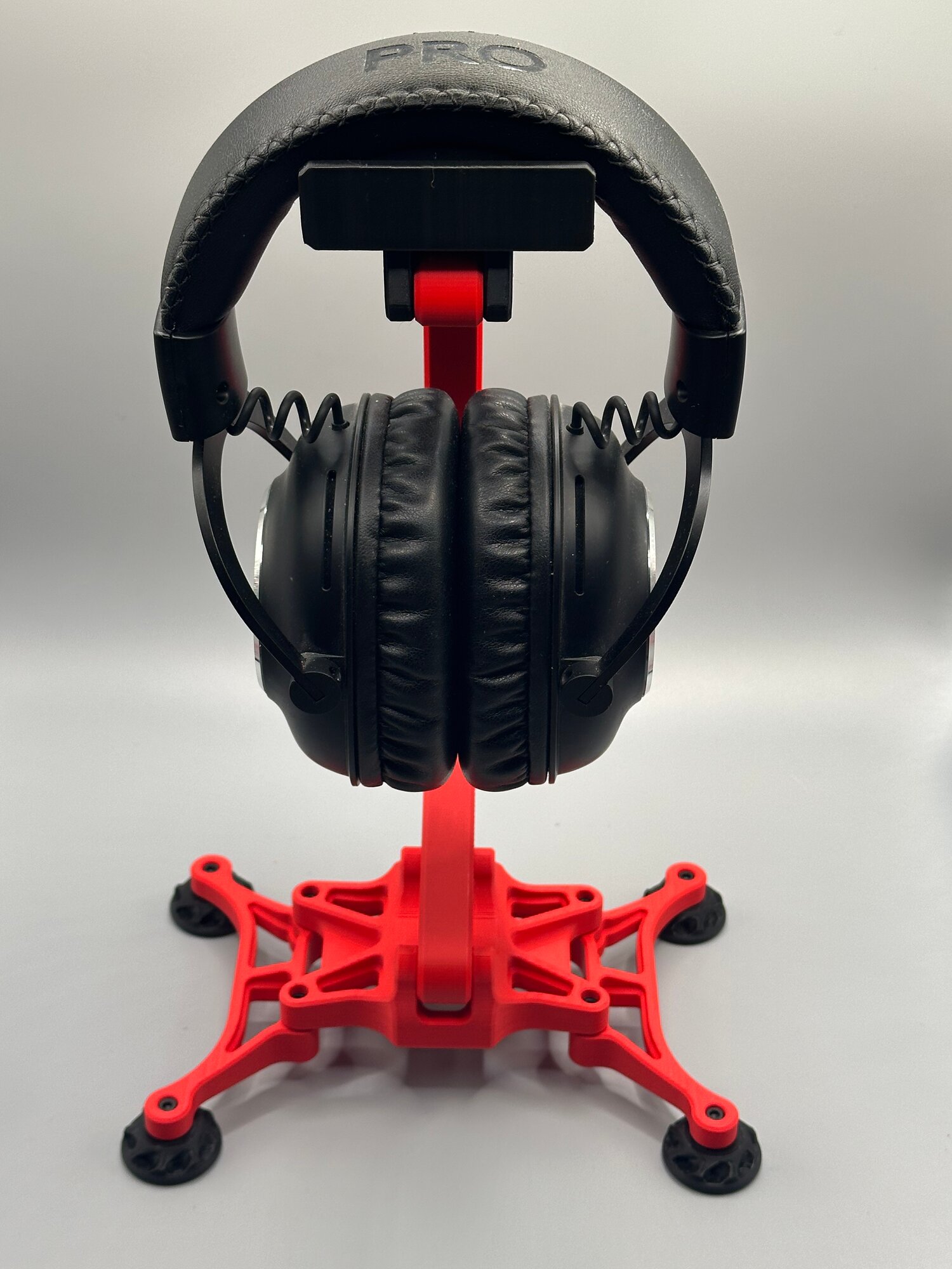 Подставка для наушников "Геометрический дизайн", матовая, красная