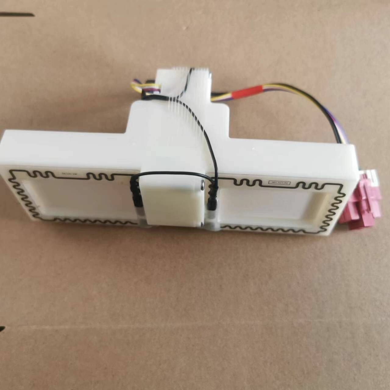 Подходит для холодильника с электрической заслонкой Hisense Ronshen BCD-236 249 251 252 267 270 271