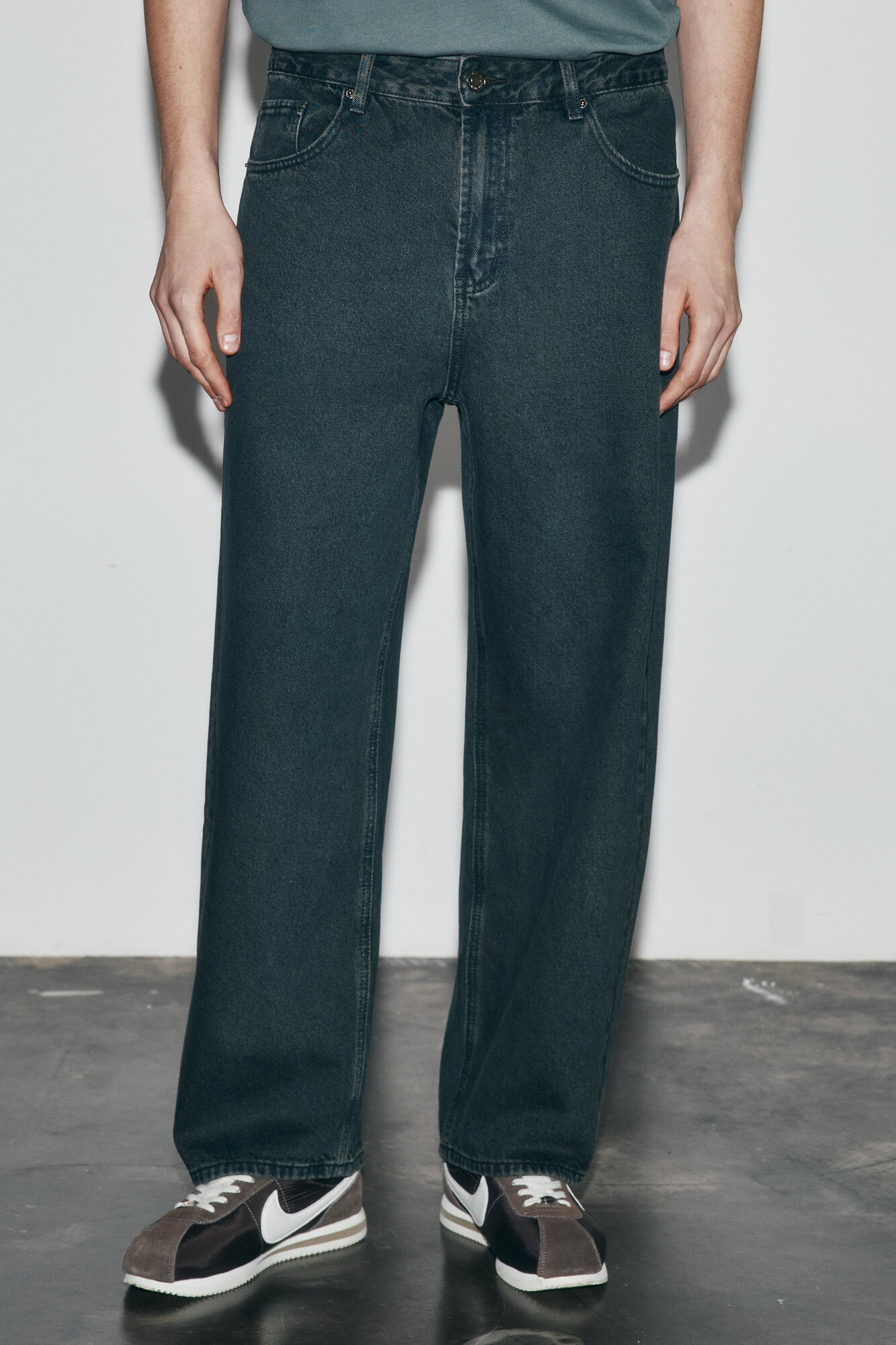 Джинсы Man Casual 