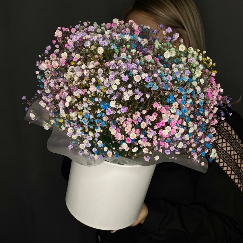 Вау-композиция из невероятно стойкой радужной гипсофилы "Облачко"