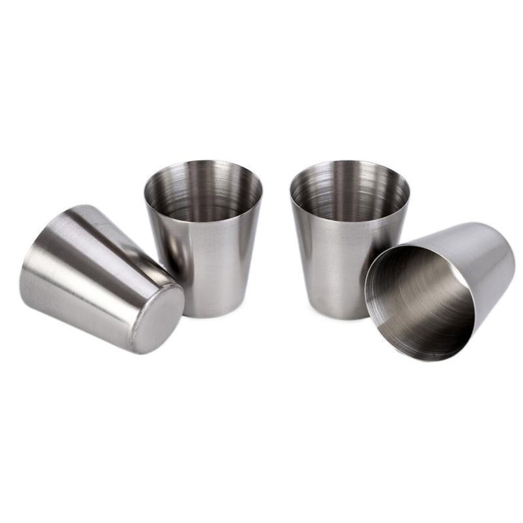Набор из 4 нержавеющих металлических рюмок с кожаным чехлом